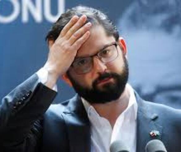 Boric Evalúa Llamado A Consulta Del Embajador Chileno En Caracas Tras